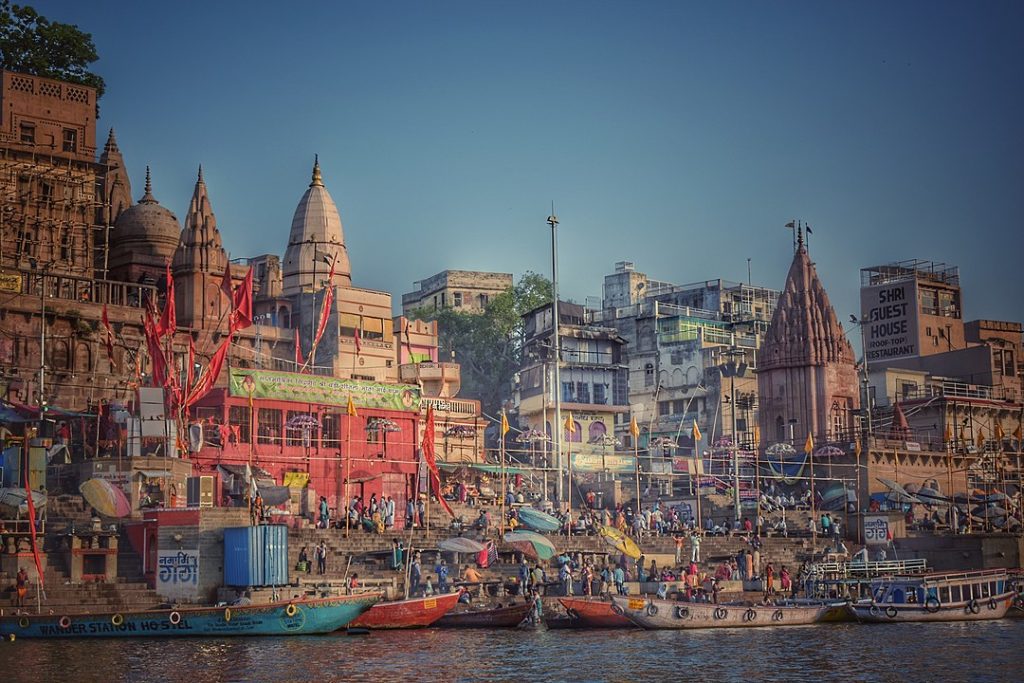 Manikarnika Ghat Varanasi Timings, History, Entry Fee & Aarti Timings