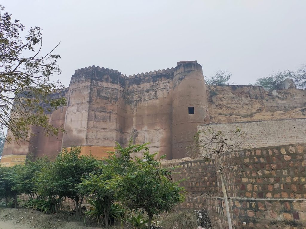 Mathura Chaurasi Digamber Jain Temple Timings, History, Entry Fee & Aarti