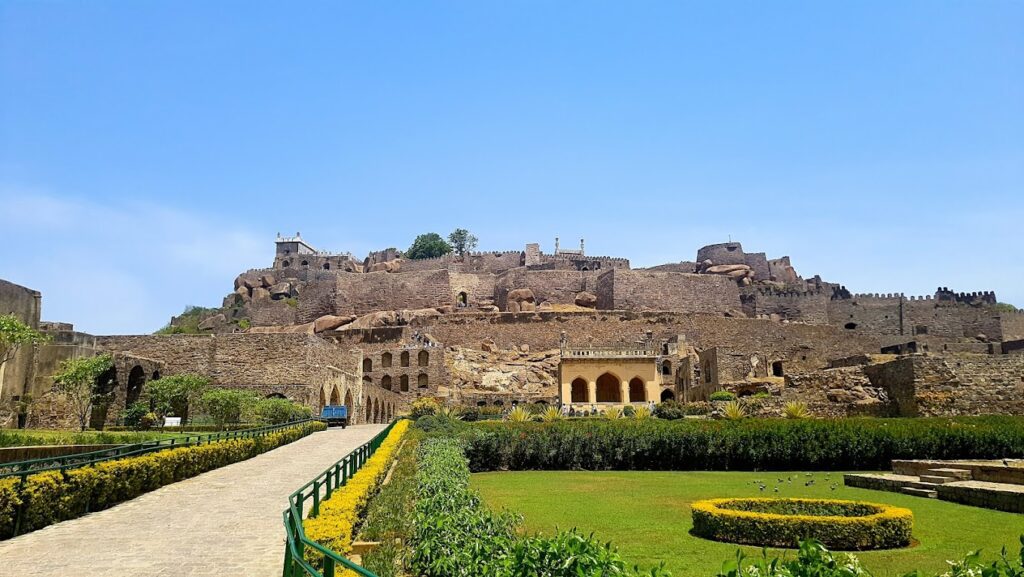 Golconda Fort Hyderabad Timings, Entry Fee, Images & Best Time